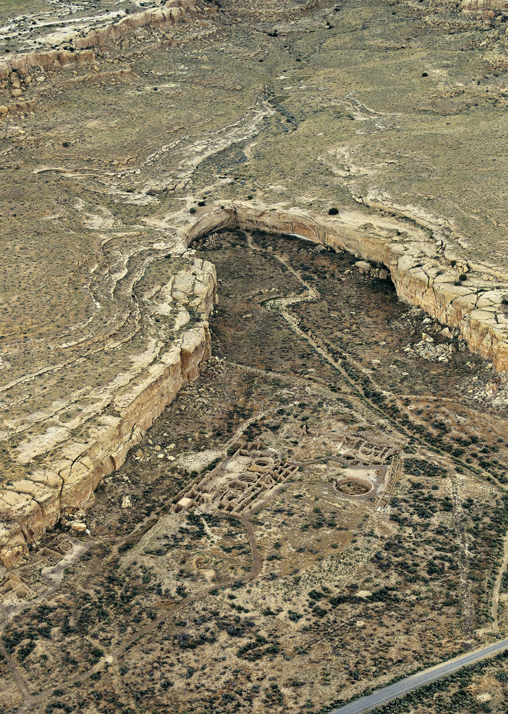 Photograph by Adriel Heisey, 2007. The additional rooms and kivas ...