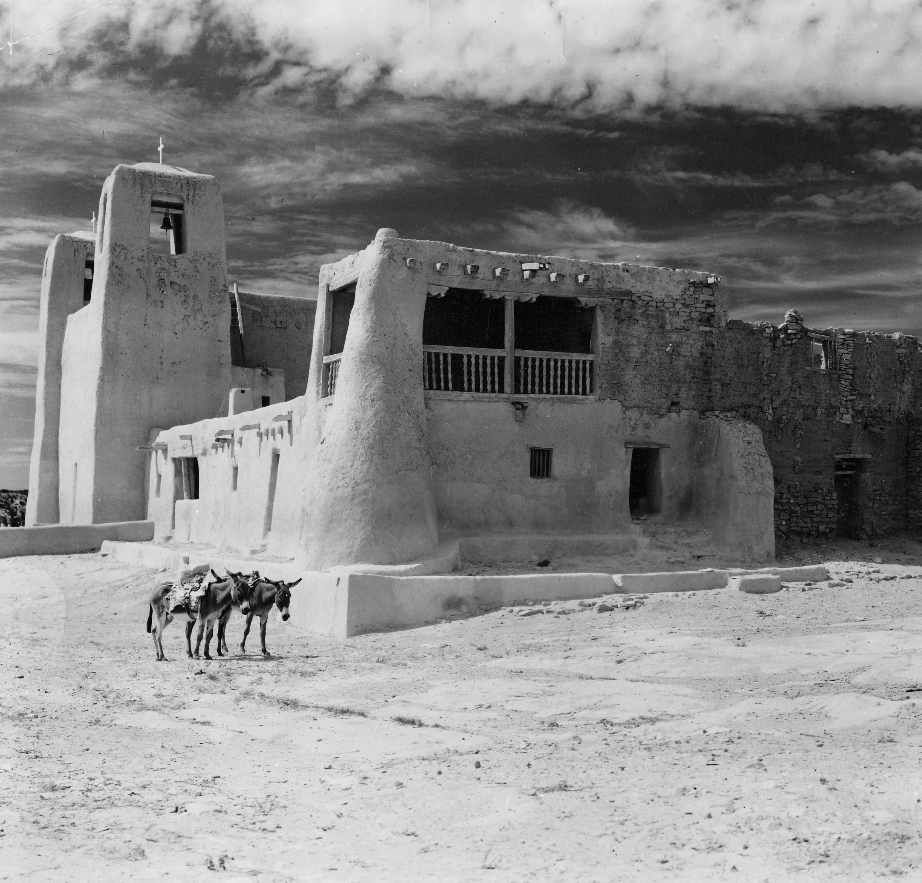 Mission Church, Acoma Pueblo, ca. 1960. Neg. No. HP.2014.14.501. – El ...