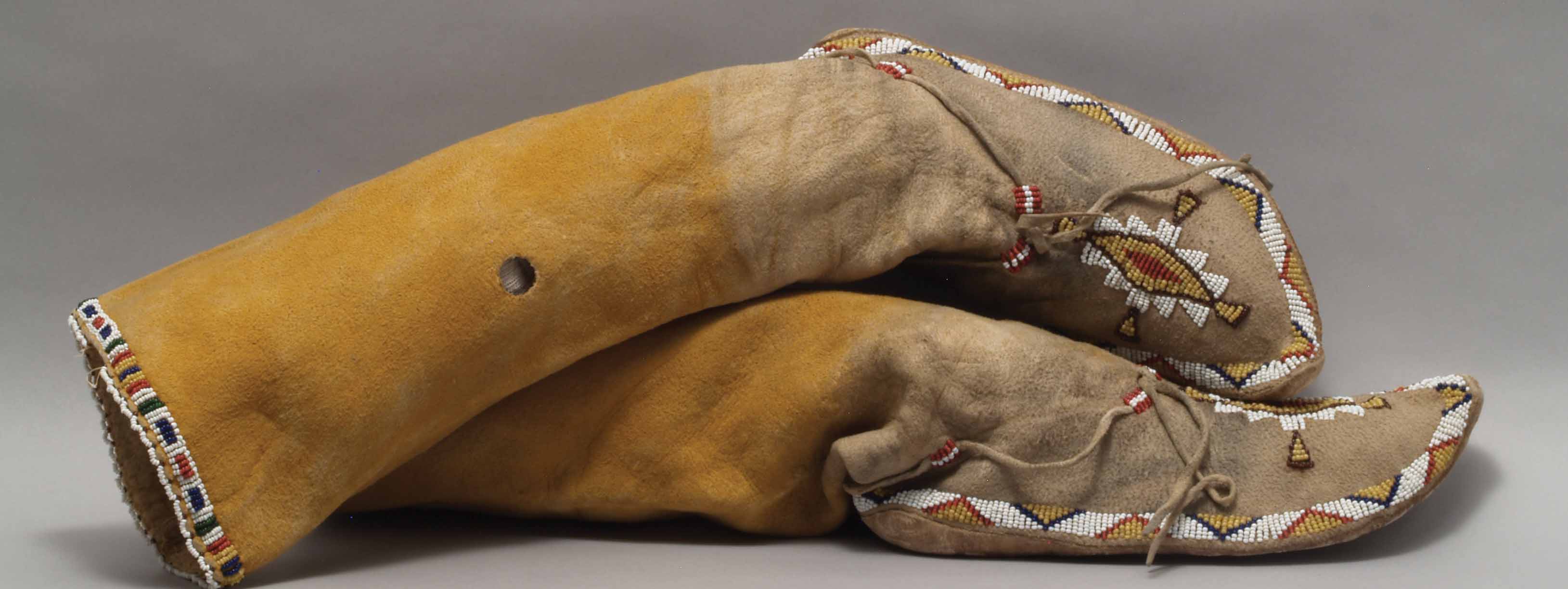 Moccasins – El Palacio