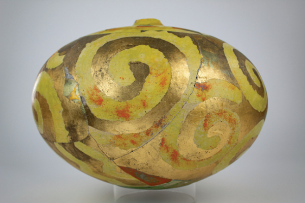 Cowboy Boots and Cow Pies, Clay and a Soup Spoon: – El Palacio